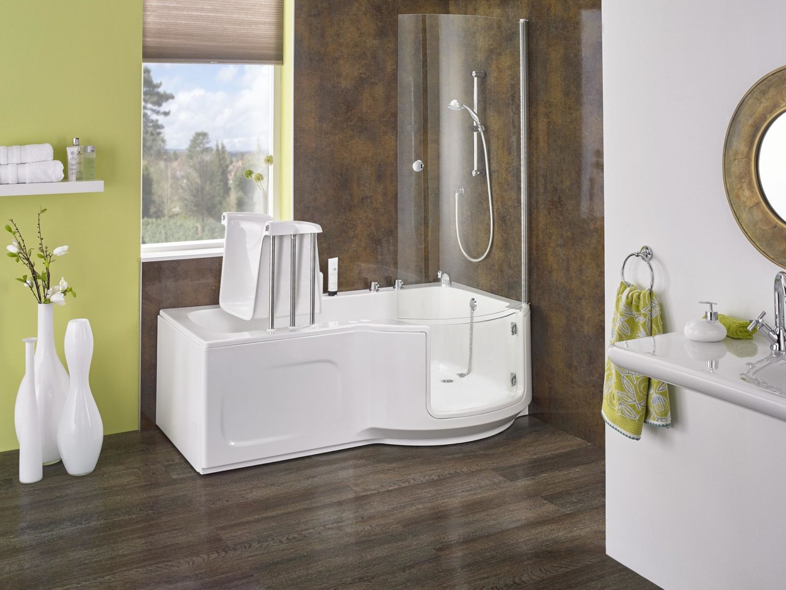 Instapbaden met deur | Lig- of Zitbad - Hulpmiddelenspecialist.nl